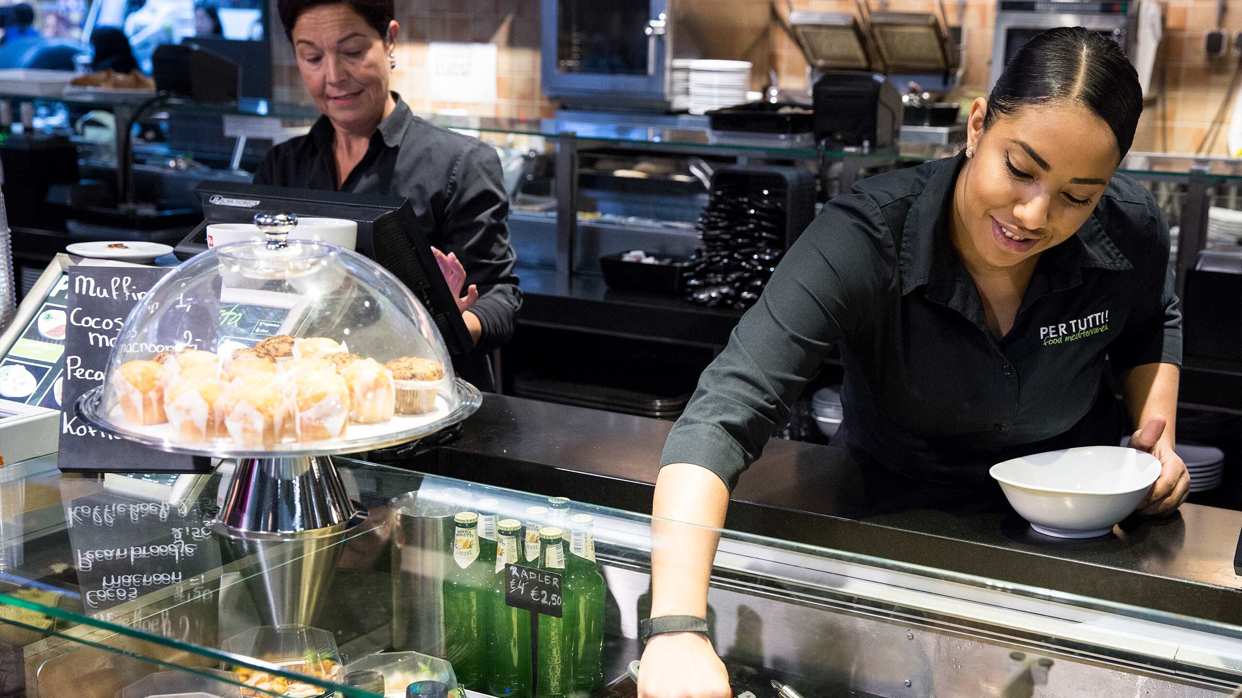 Horeca op Schiphol: smakelijk én uitdagend. Solliciteer nu! - Werk op ...